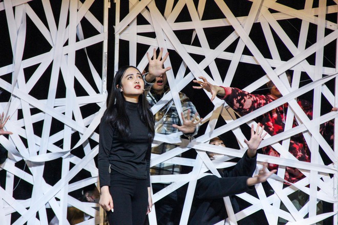 Gặp lại Xuân Quỳnh qua " "Sóng" của Nhà hát Tuổi trẻ